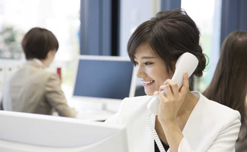 お客様からの電話では、自社の人間のことを、敬称抜き、敬語抜きで話す。 電話対応の30のビジネスマナー Happylifestyle